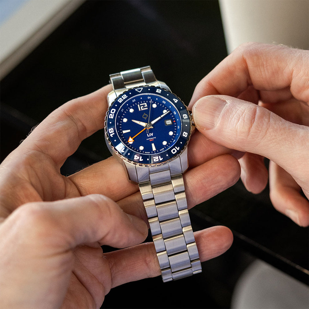 Trekker Auto GMT Blue – LIV Swiss Watches