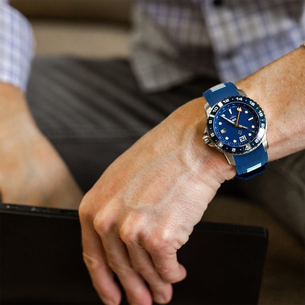 Trekker GMT Blue / Steel – LIV Swiss Watches