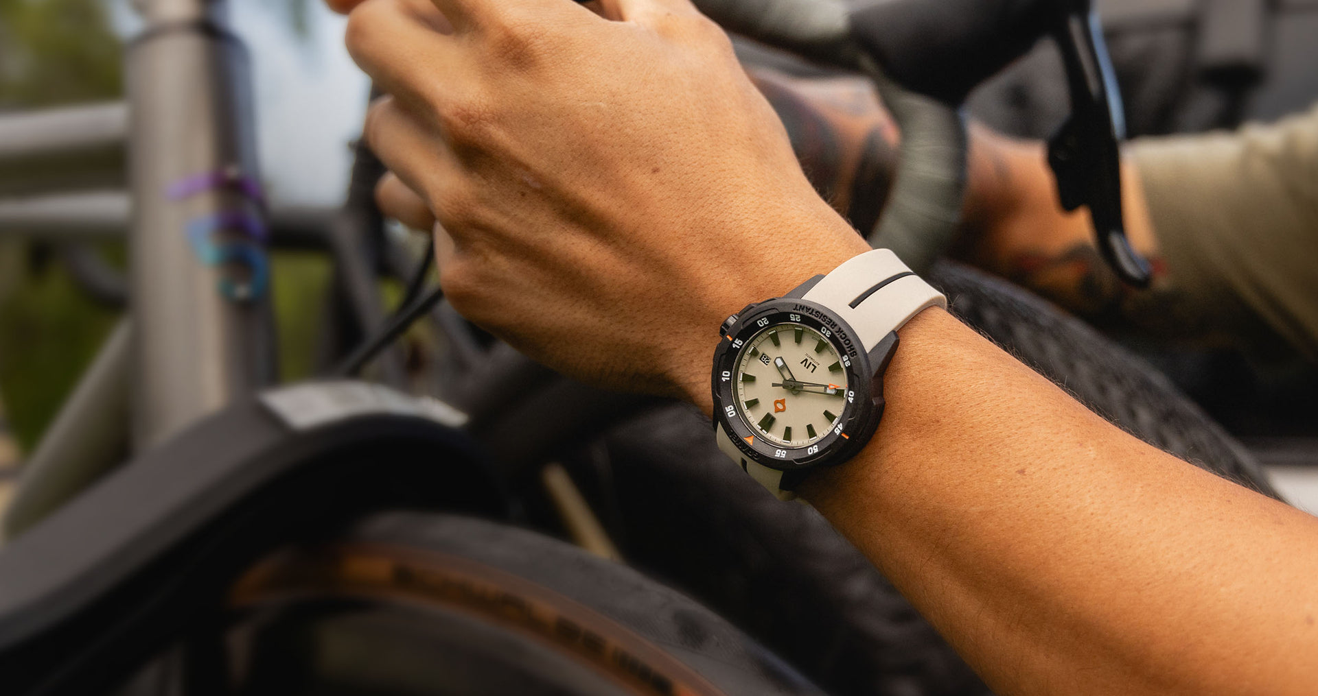 GRAVEL 001 CACTUS GRAY – LIV Swiss Watches